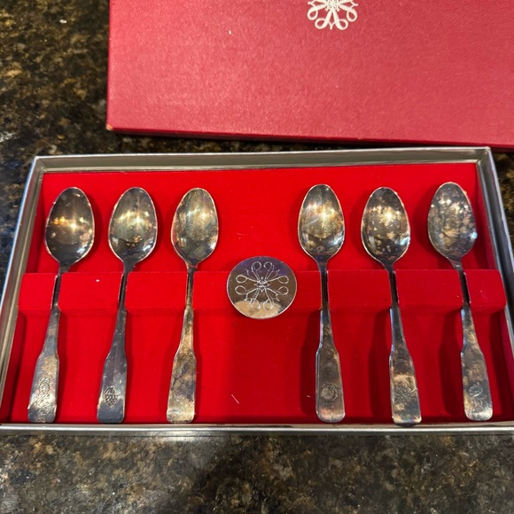 Avon | Kitchen | Vintage International S Co Avon Set Of 6 Silver Plated ...
